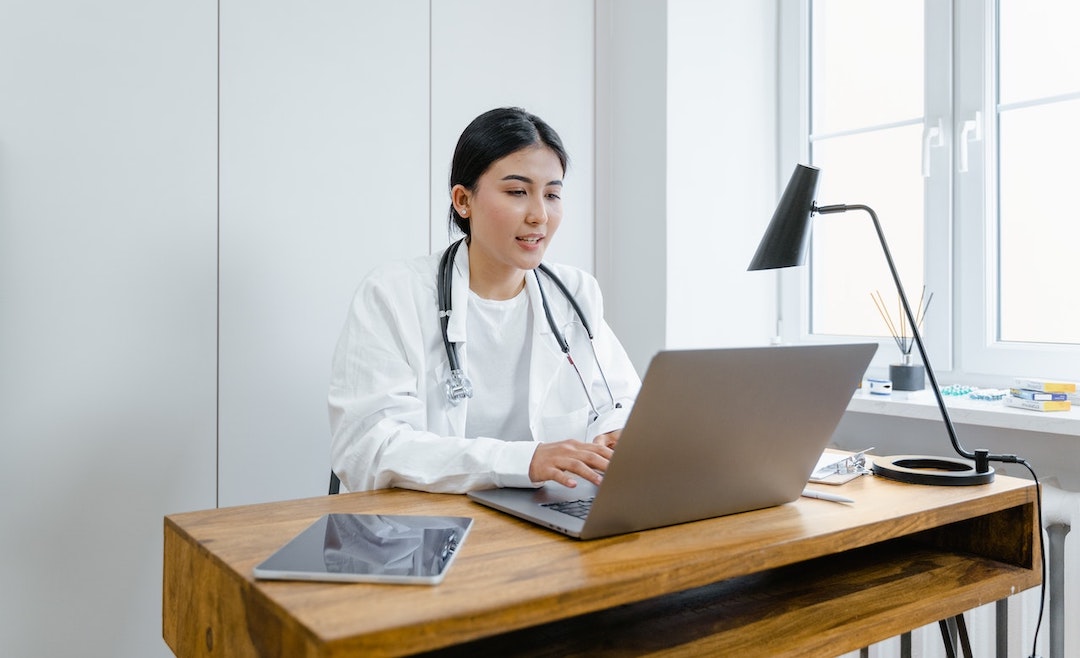 Common Medical Assistant Duties Responsibilities Stepful common-medical-assistant-duties-responsibilities-stepful
